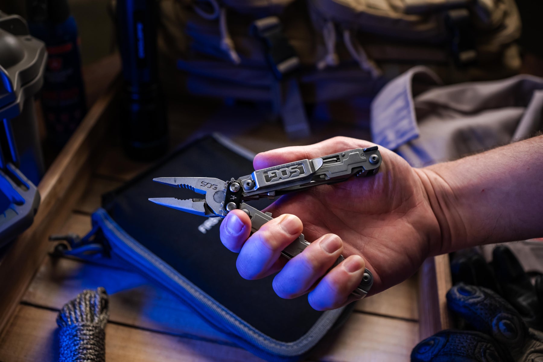SOG Specialty Knives & Tools | UK – SOG Knives UK